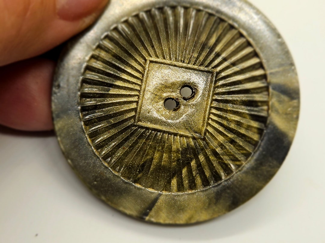 Vintage Buttons 1 Wafer Style Carved Celluloid, Extra Large Green 1 5/8 ...