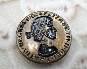 Brass Queen Button - Etsy