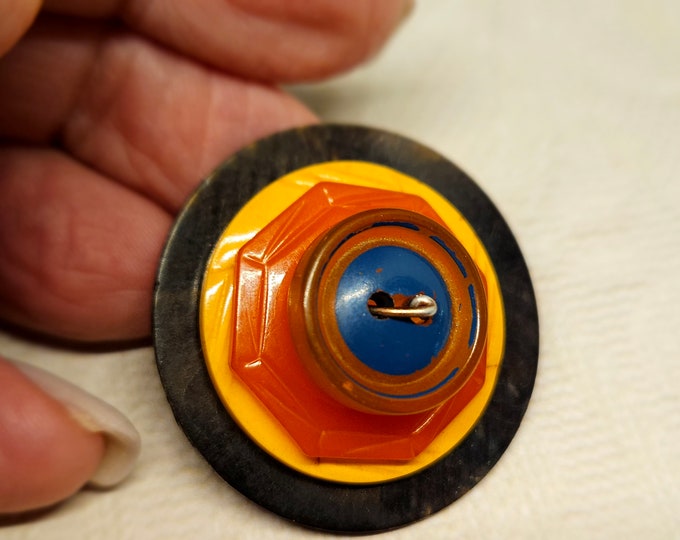 Vintage Buttons, 1 Bakelite Stack of 4 Buttons Assorted Shapes, Colors ...