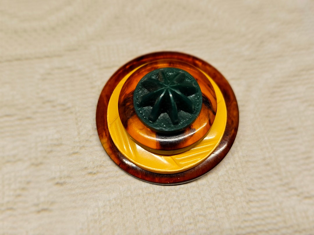 Vintage Buttons, 1 Bakelite Stack of 4 Buttons Assorted Shapes, Colors ...