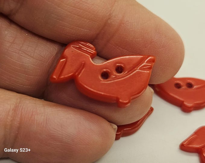 Vintage Buttons -1 Red Bakelite, Duck Design, Sew Thru Realistic (jun ...