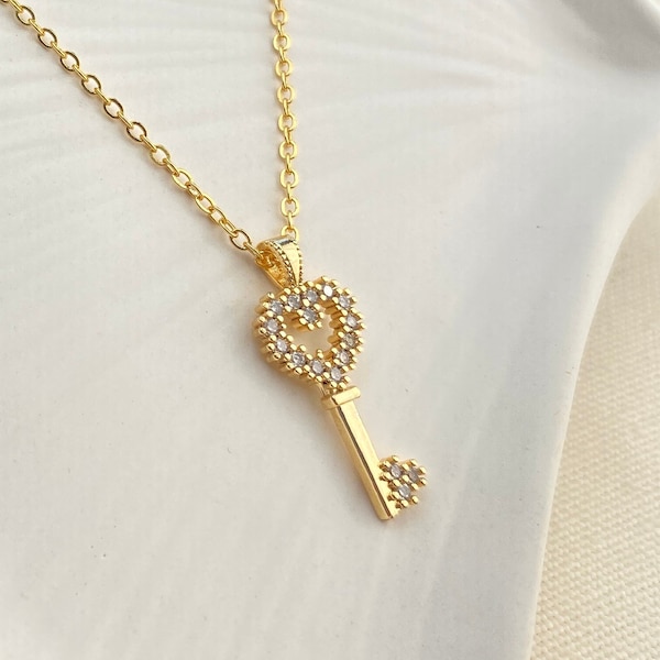 Heart Key Pendant - Etsy