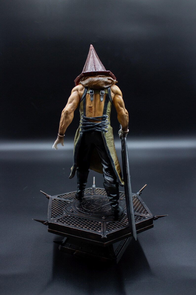 Silent Hill Pyramid Head Statue, 3D Printed Figure, Bulkamancer, Fan ...