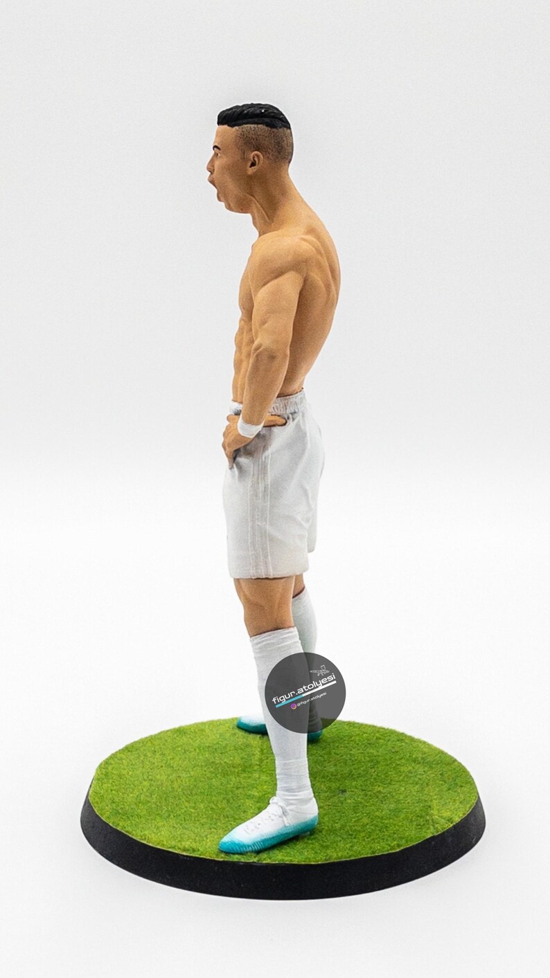 Hand-painted Cristiano Ronaldo Resin Statue | 3D Printed CR7 ...