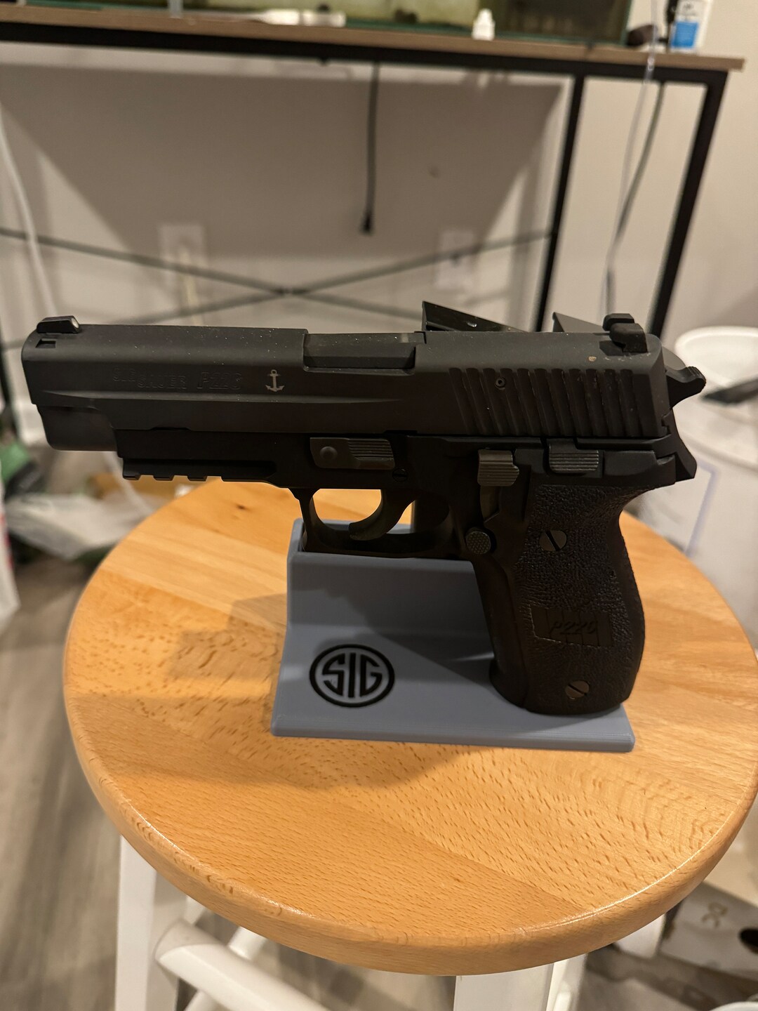 Handgun & Magazine Display Stand for Sig Sauer P226 - Etsy