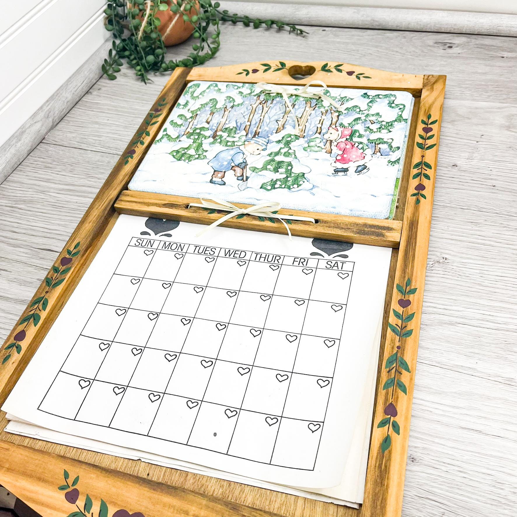 Wooden Heart Calendar With Bears - Rustic Country Heart Calendar ...
