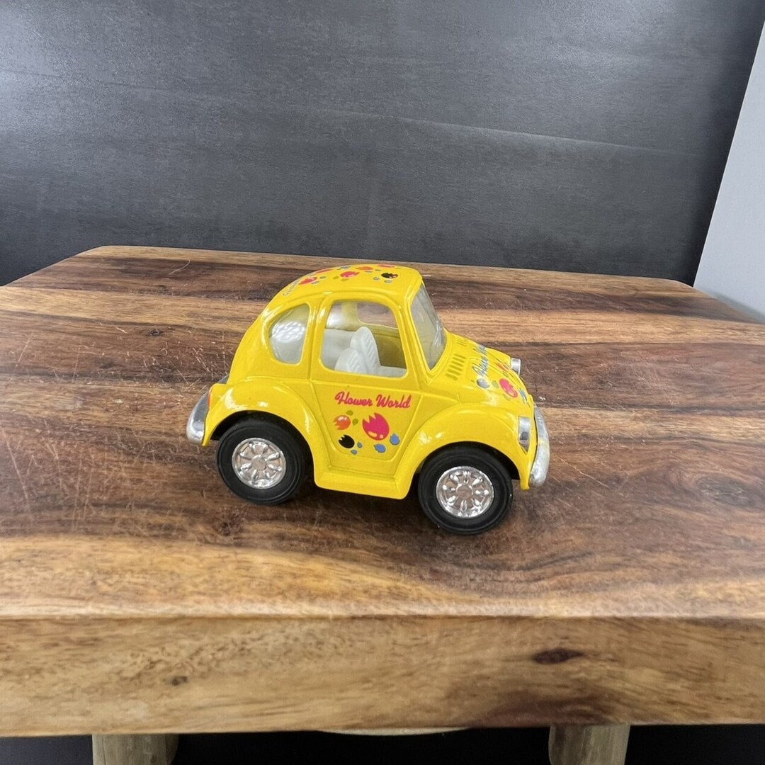 Kintoy Volkswagen VW Beetle Toy Car - Love Bug Toy Car - Motorized Pull Back and Go Action Car ...