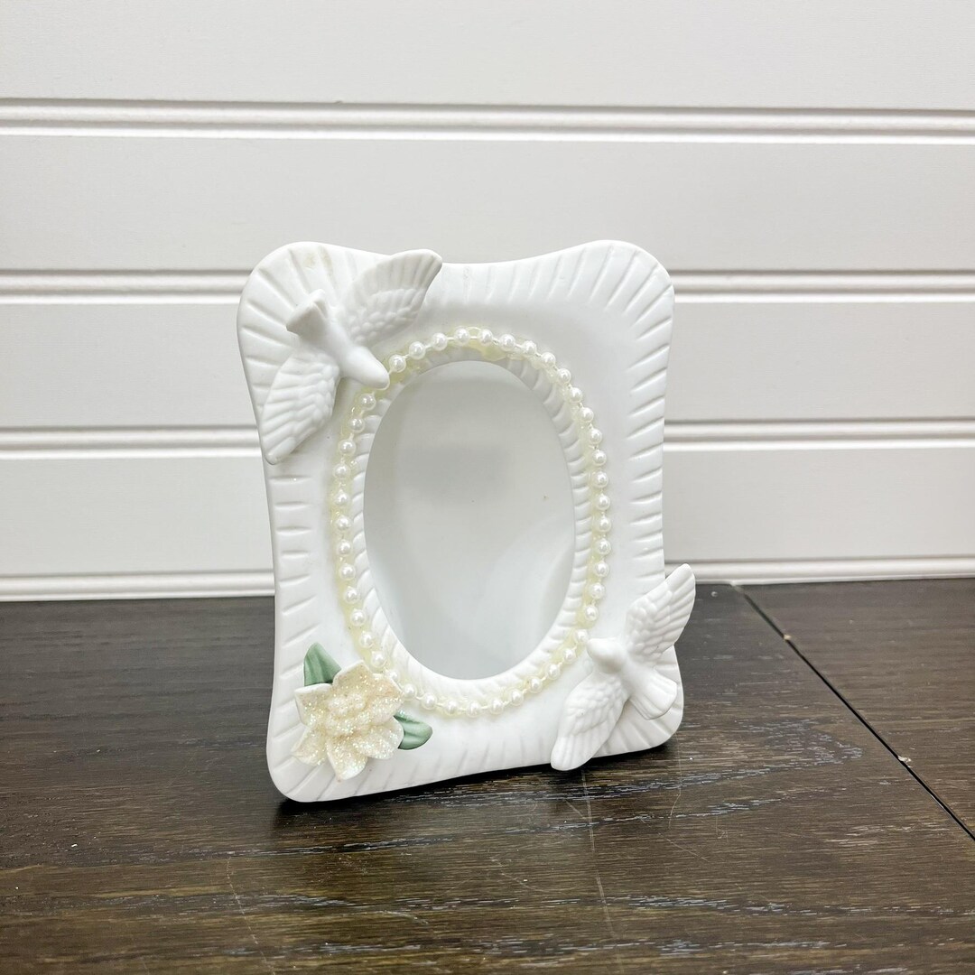 Vintage White Ceramic Picture Frame White Floral Photo Frame Kitschy ...