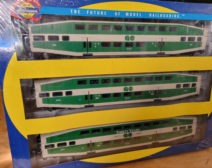 Athearn HO Model Train Cars Featuring 'GO TRANSIT' Toronto, Canada ...