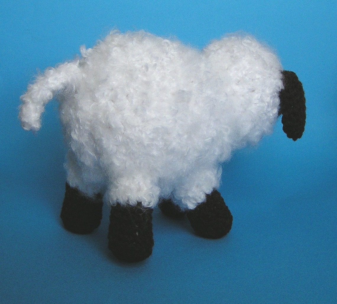 LITTLE FLUFFY SHEEP Pdf Crochet Pattern english Only - Etsy