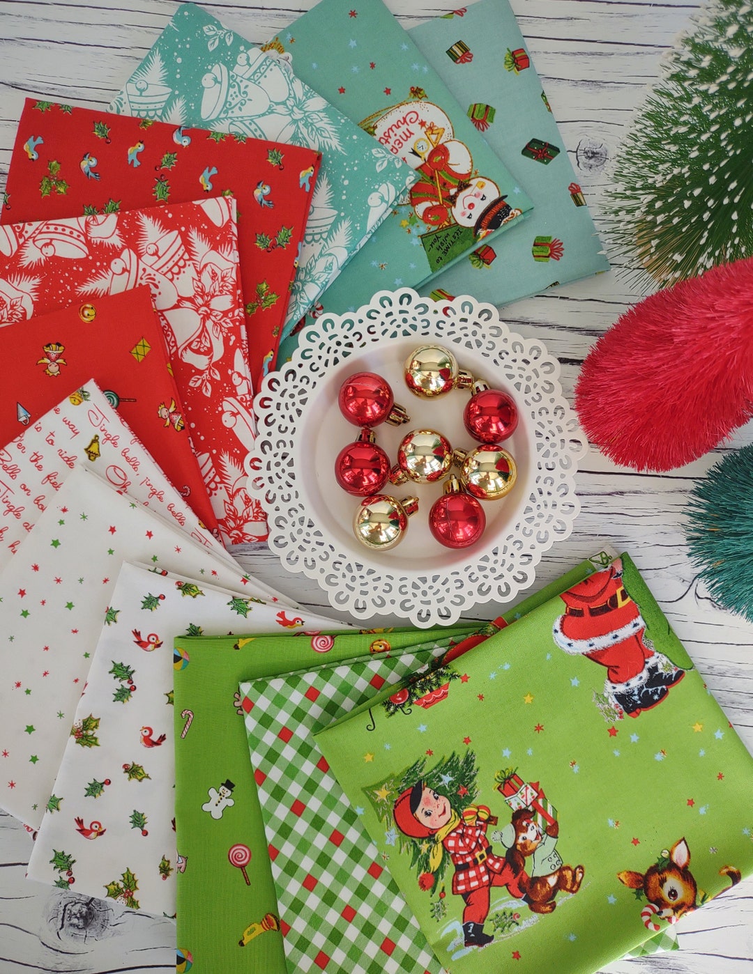JINGLE BELLS by the Cottage Mama Lindsay Wilkes for Riley Blake Designs ...