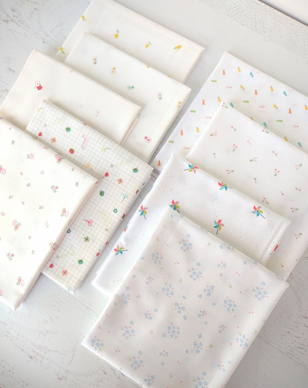HUSH HUSH 3 Low Volume White Fabric Riley Blake Designs Cotton Quilt Fabrics Cotton 9 Fat ...