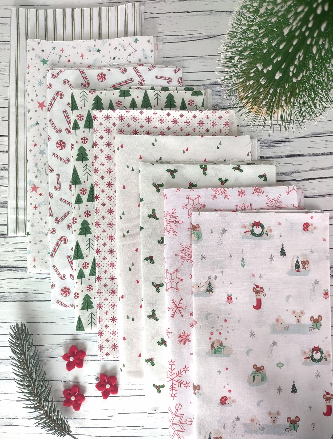 LOW VOLUME Christmas Fabric Bundle White Red and Green Holiday - Etsy