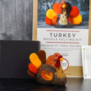 Turkey Needle Felting Kit: Romney Wool Thanksgiving Decor DIY Craft - Etsy
