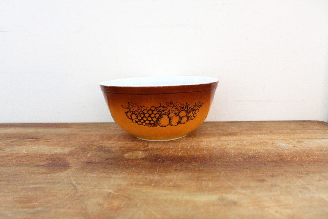 Vintage 70s Pyrex Old Orchard Pattern 2.5 Qt Mixing Bowl Fall Harvest ...