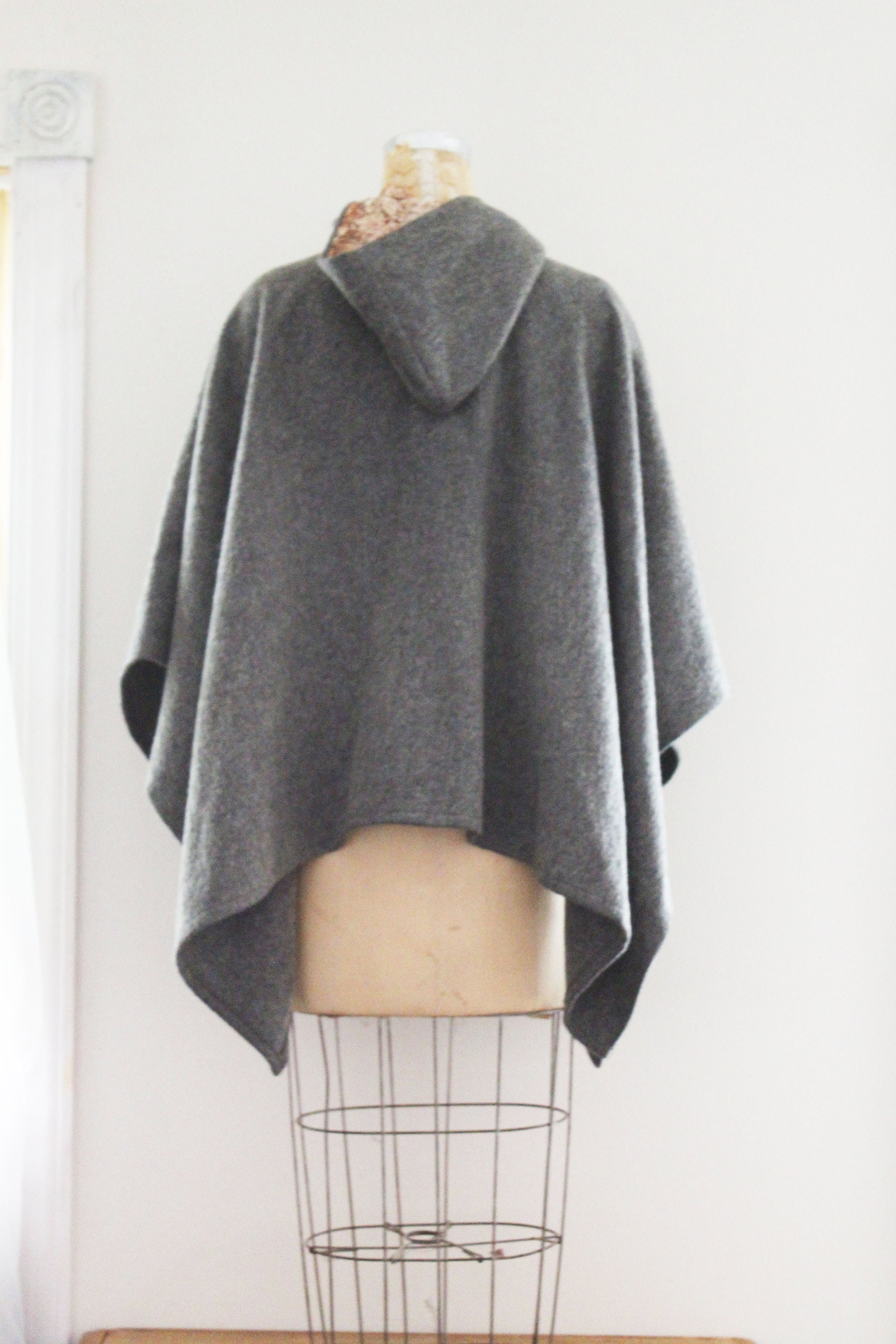 Vintage 70s Charlie's Girls Erika Elias Gray Plaid Wool Cape Hoodie ...