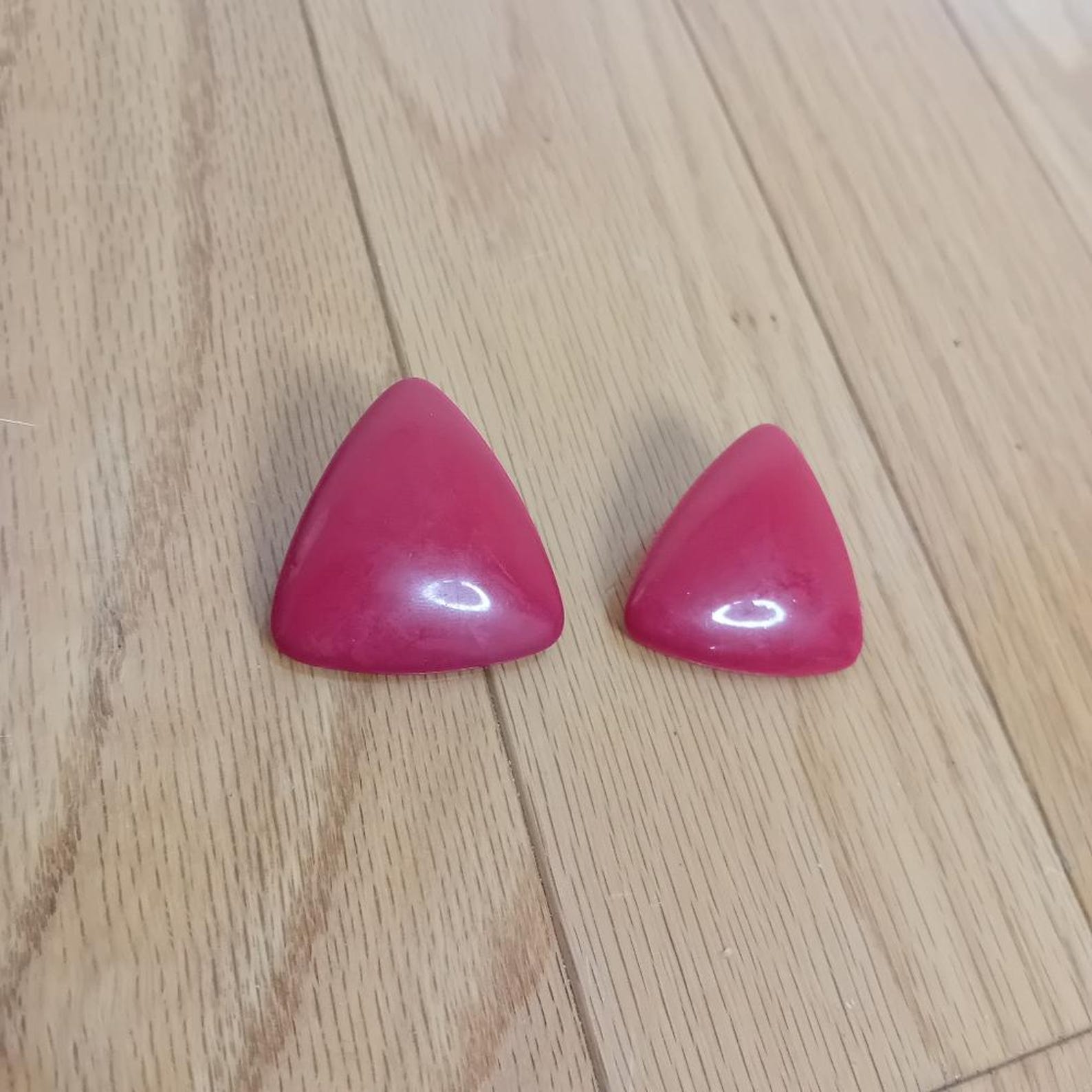 2 Vintage VTG 80s 1980s Large Red Triangle Earrings Statement Business ...