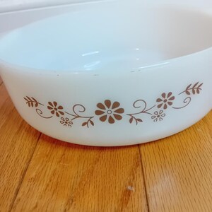 Vintage Dynaware 1960s Round Milk Glass Casserole Dish in Brown Daisy ...