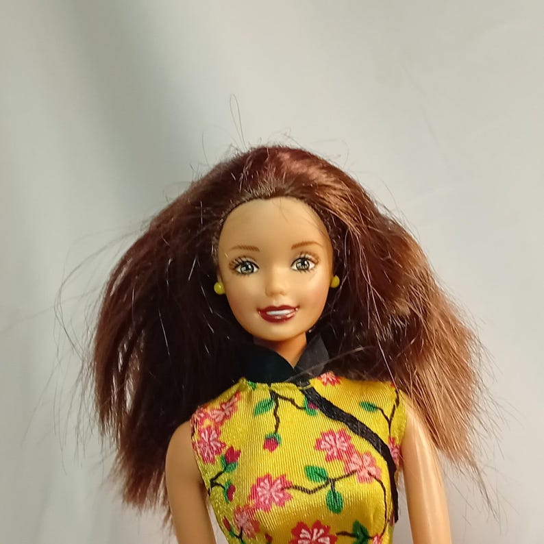 1998 Vintage Barbie Style Brunette Doll Mattel Asian Inspired Dress ...