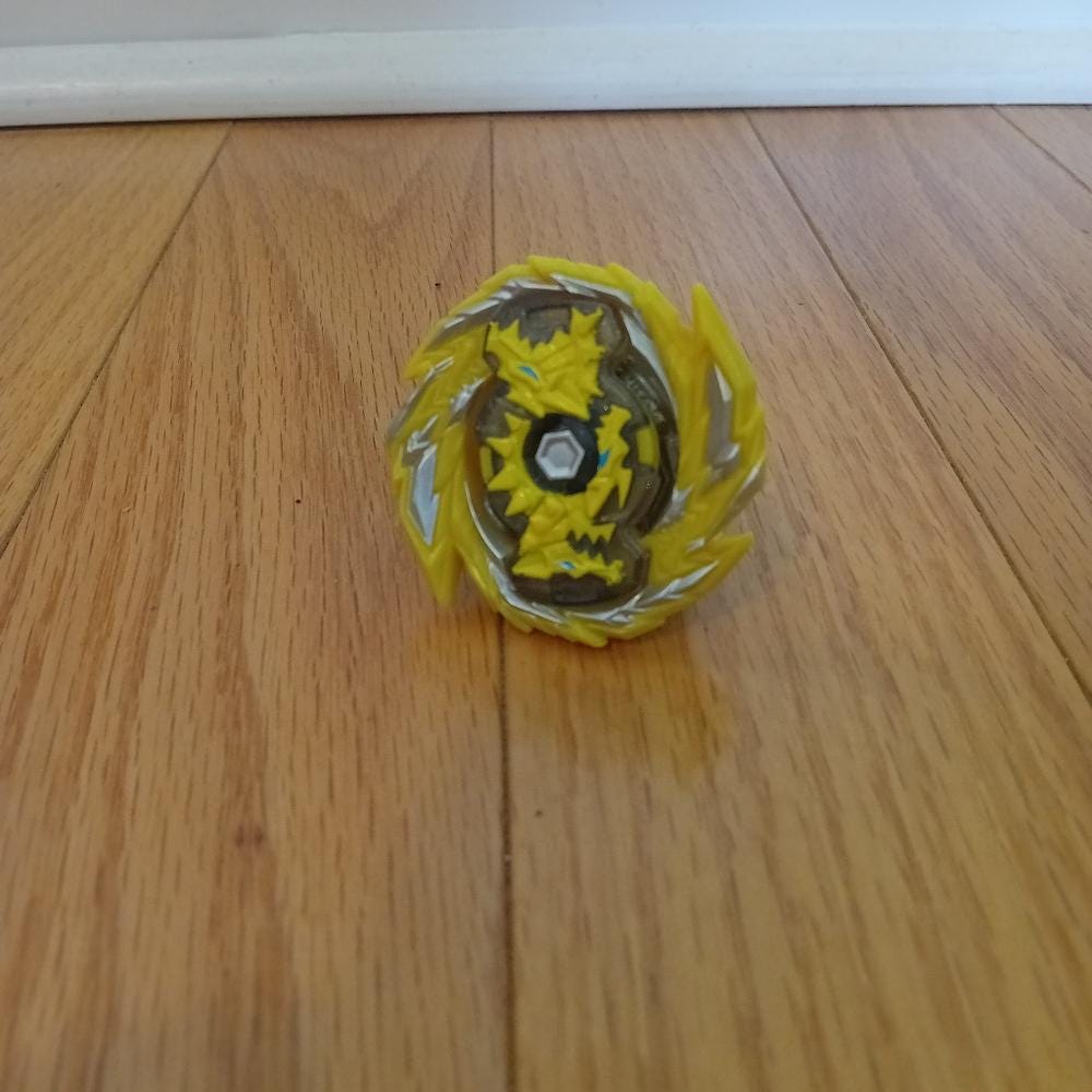 EUC Y2K 2000s Takara Tomy Beyblade Burst Master Kerbeus Spinning Top ...