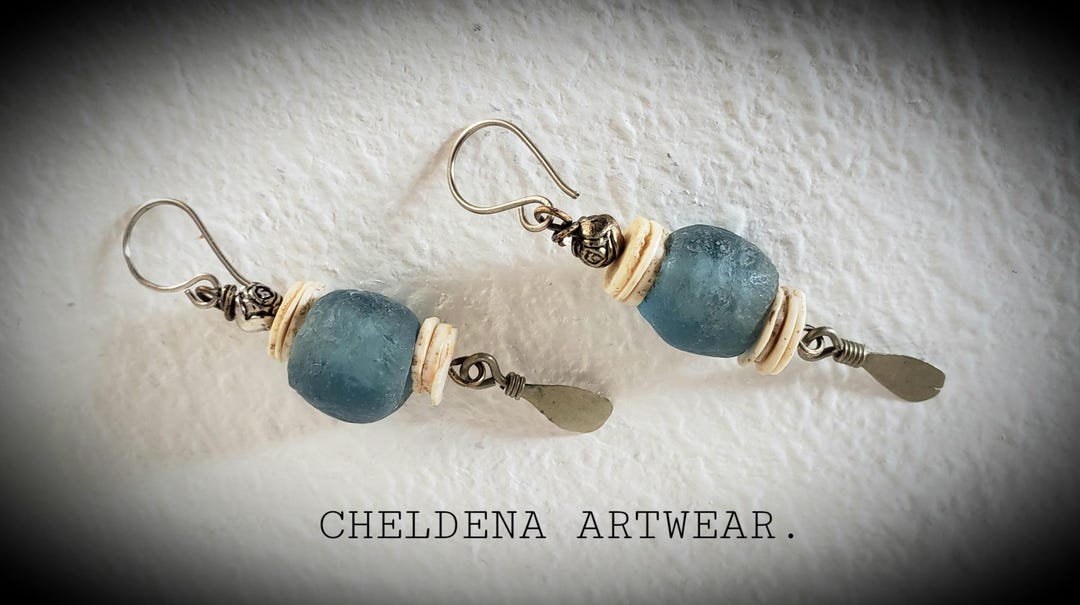 Beaded Clam Shell Disc Dangle Earrings With Silver Kuchi Paddles ...