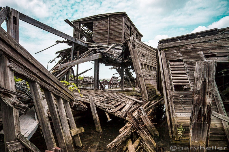 Collapsed Pier, Abandoned, Dilapidated Rustic Wood Dock, Nautical ...