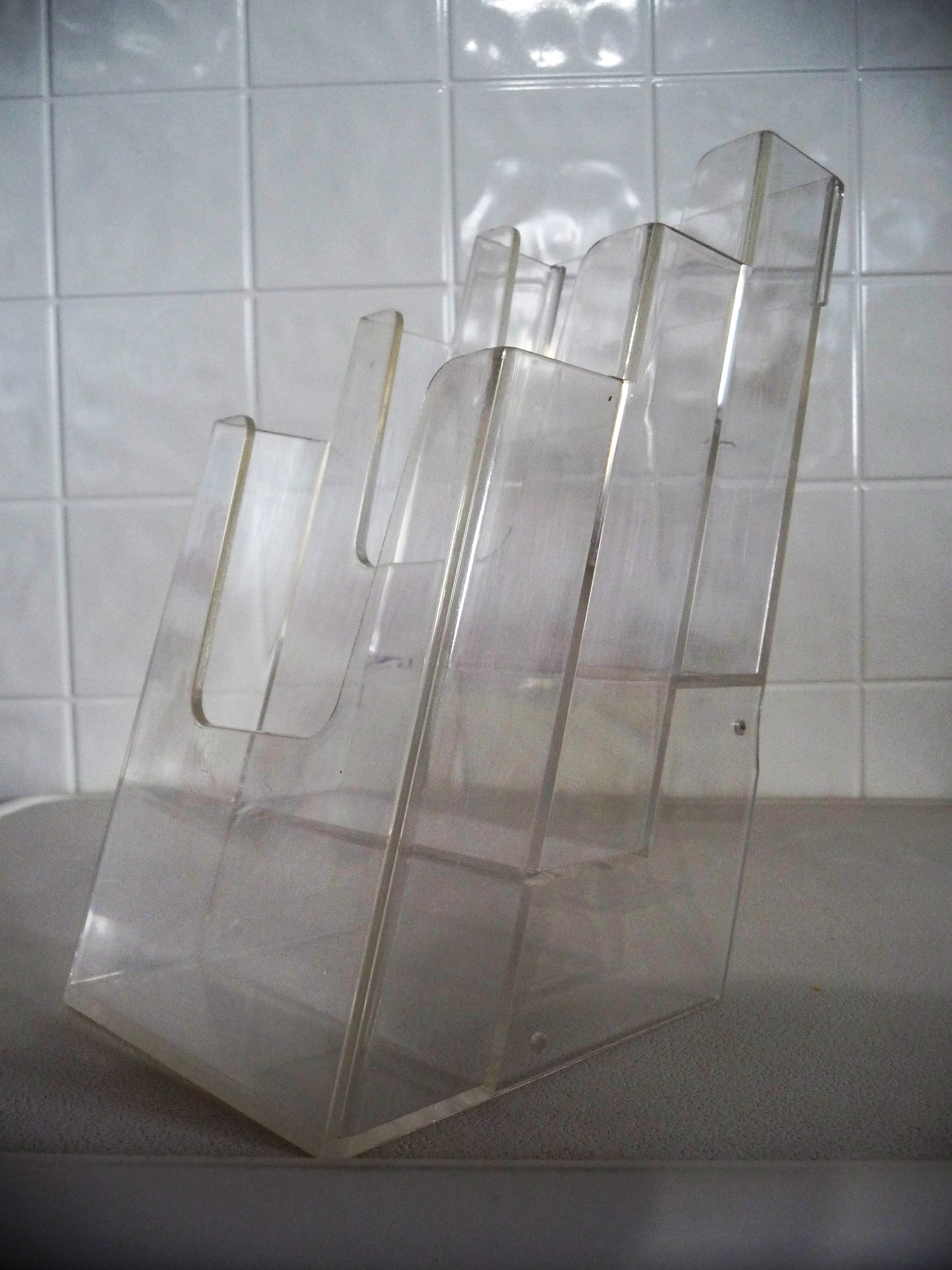 Clear Acrylic Standing Tri-fold Brochure Holder With 3 Vertically ...