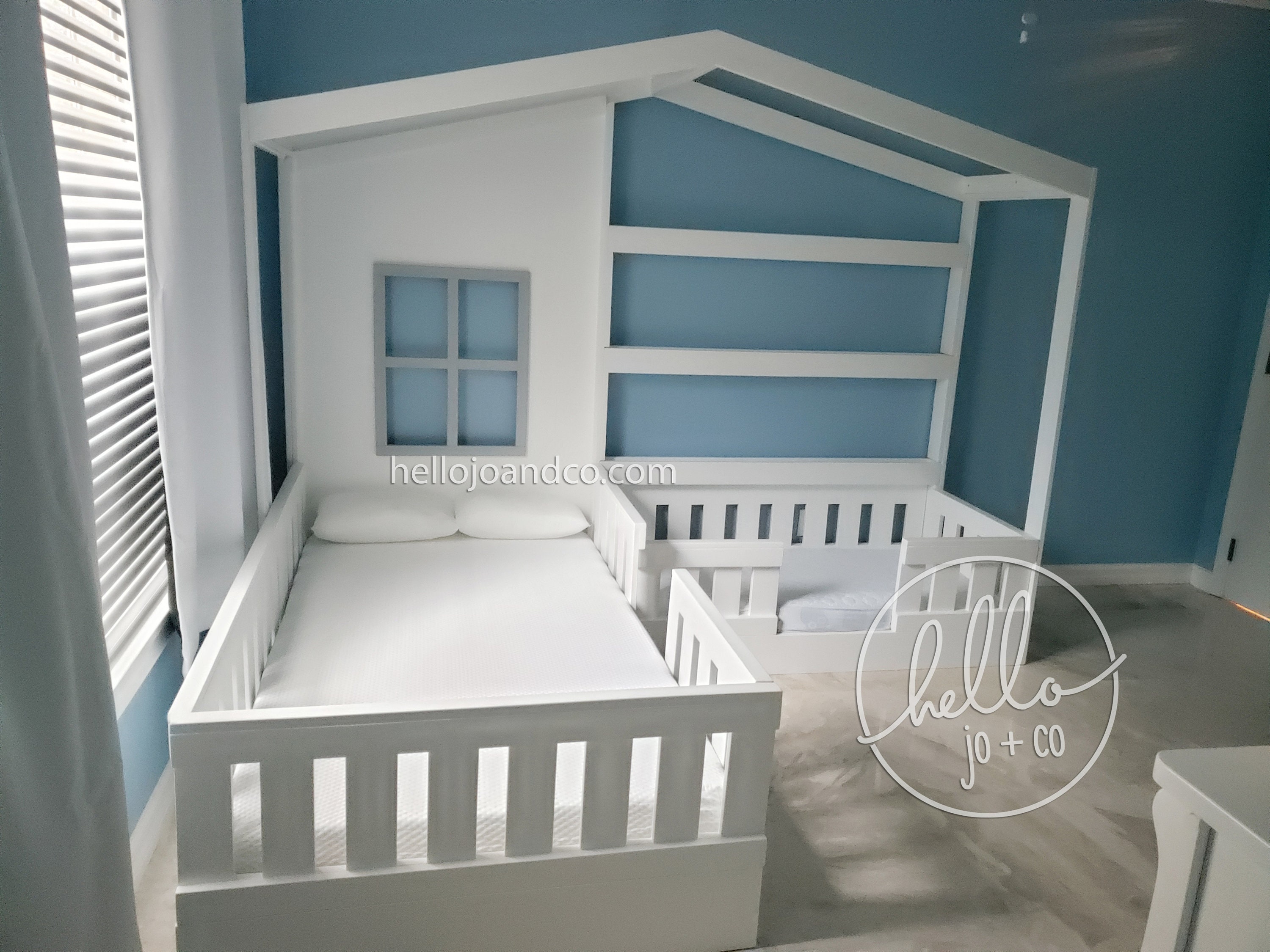 Solid Wood Reading Nook Bed | Etsy