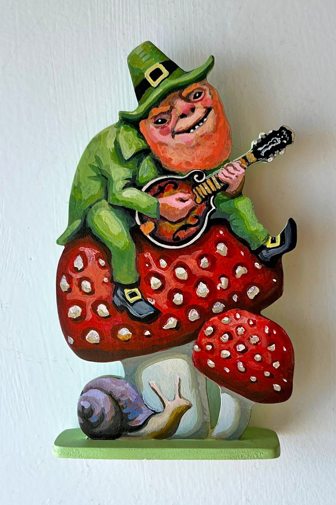 Leprechaun, Wood Figurine Art, St Pat Day, Leprechaun Art, Irish ...