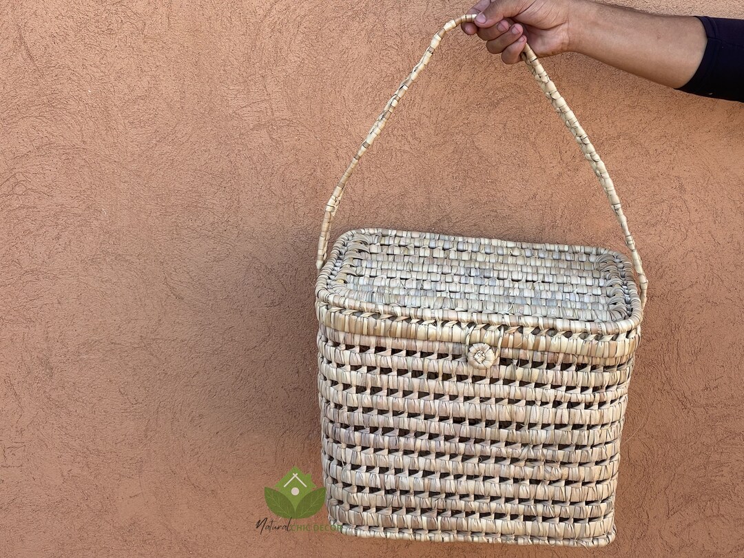 Picnic Basket With Shoulder Strap and Handles, Large Basket for Picnic ...