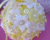 Items similar to Yellow and White Flower Button Ball on Etsy