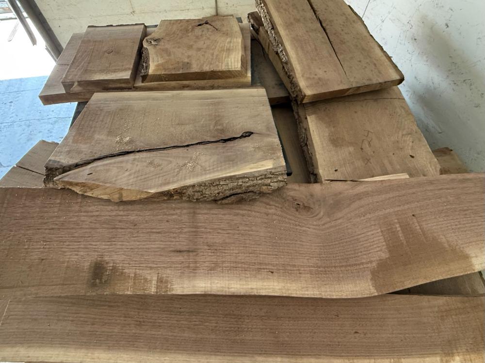 Black Walnut Cutoff Scrap Wood Box – Kiln-dried Hardwood Offcuts for ...