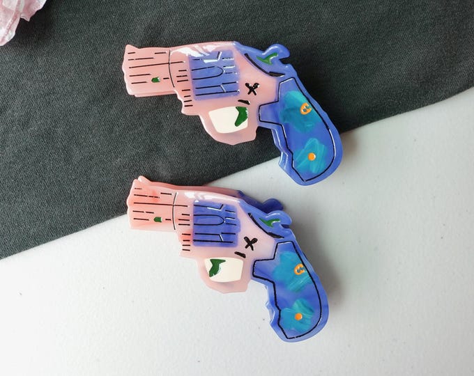 Unique Gun-shaped Hair Claw Clip| Bold and Playful Hair Accessory| Cute ...