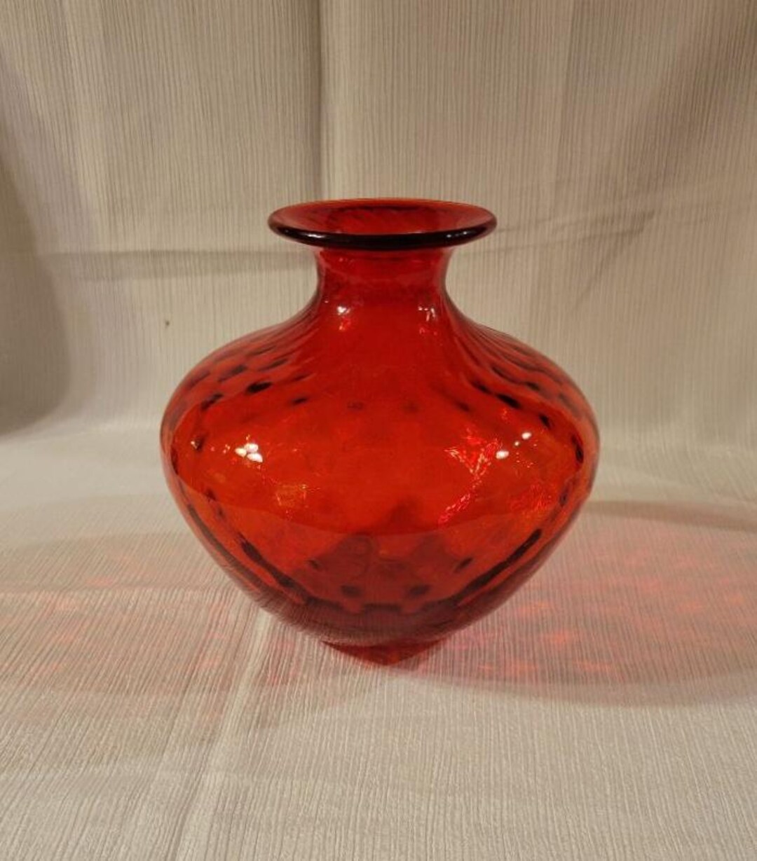 Vintage Pilgrim Glass Blown Glass Red Ruby Diamond Quilted Vase With ...
