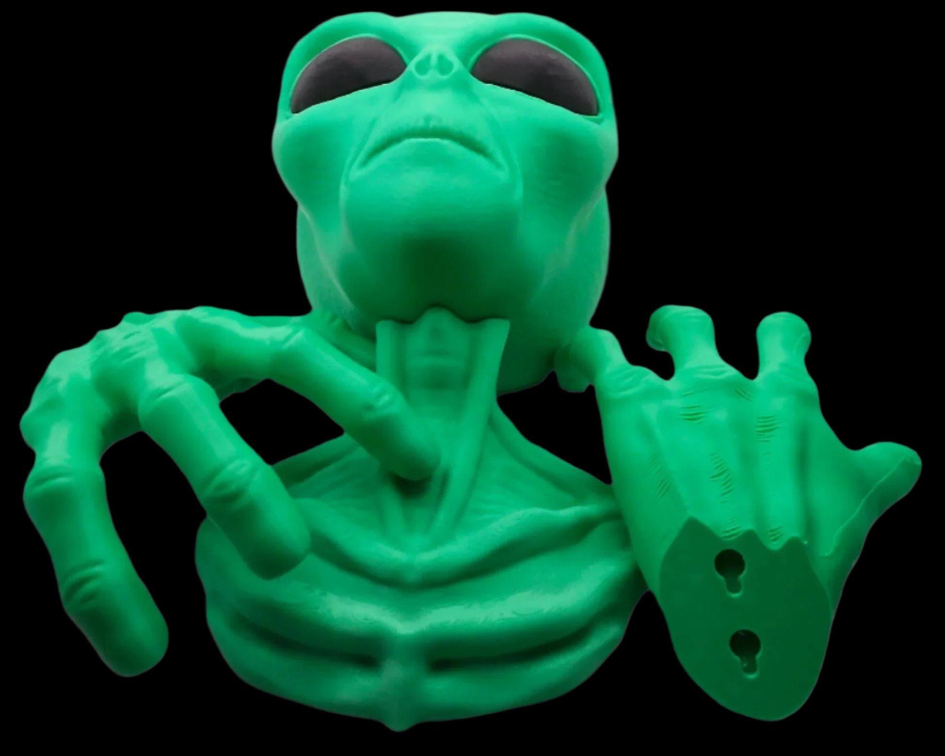 Hanging Alien Bust | 3D Printed Sci-fi Wall Art | Extraterrestrial ...