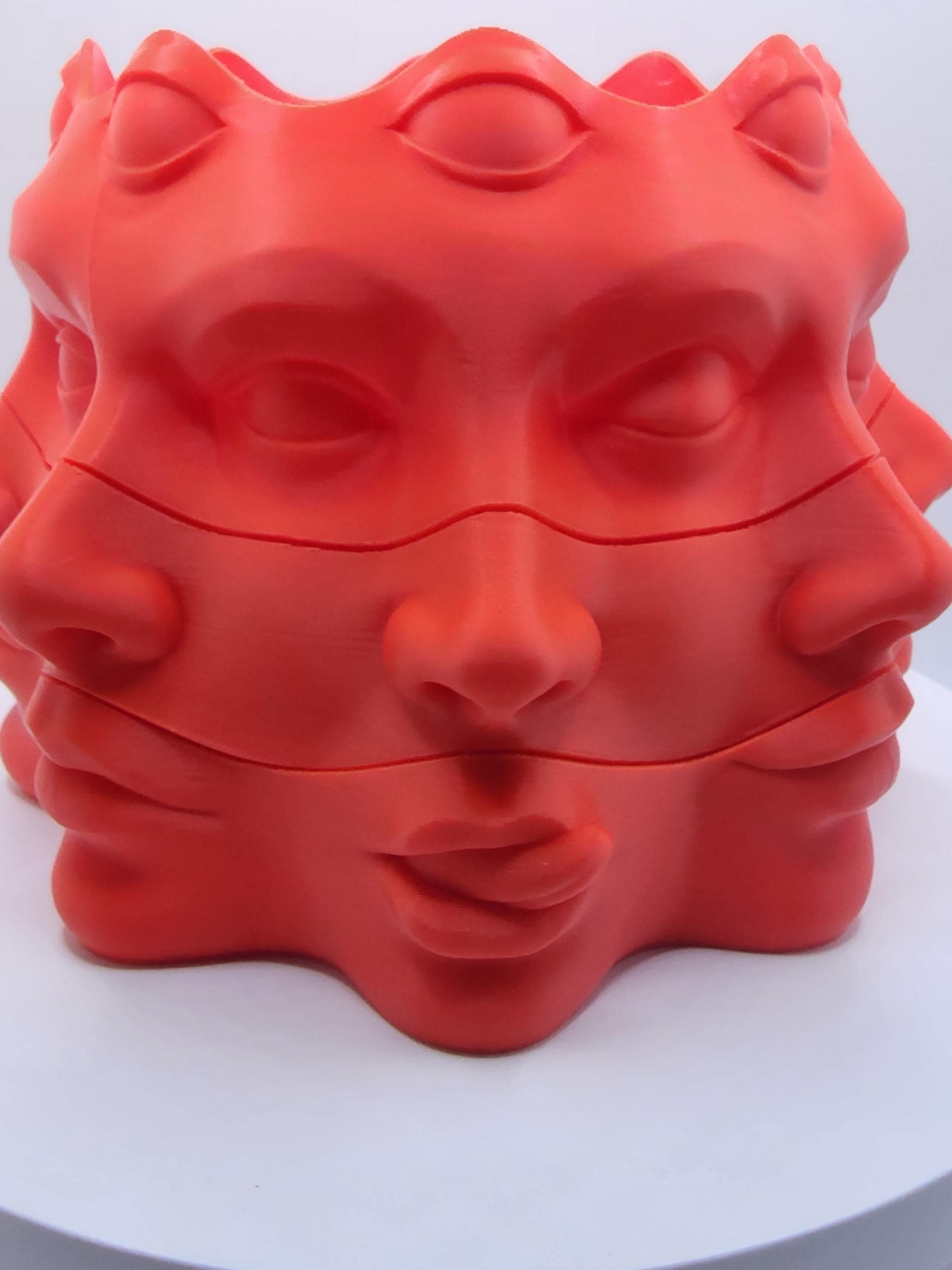 Multi-faced Rotating Optical Illusion Vase - 3D Printed Rotating Art ...