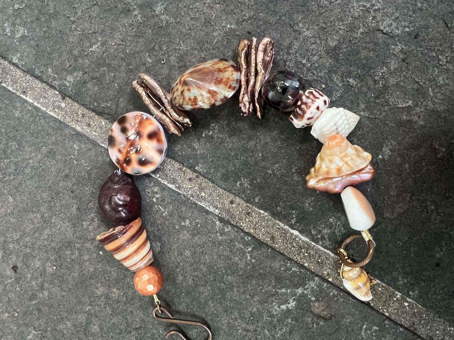 Tiger Cowrie Shell Bracelet, Baroque Pearl, Coastal Jewelry - Etsy