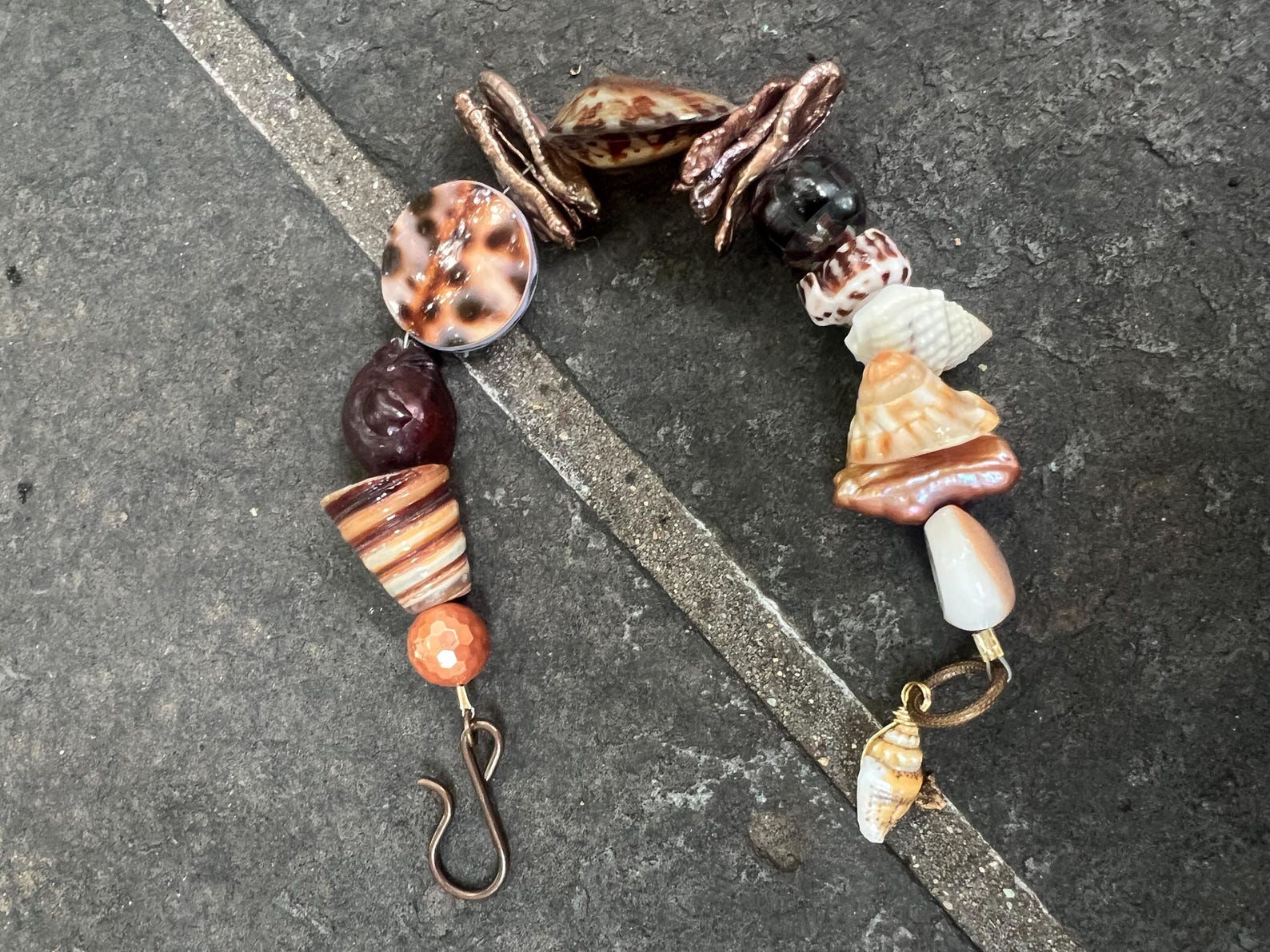 Tiger Cowrie Shell Bracelet, Baroque Pearl, Coastal Jewelry - Etsy