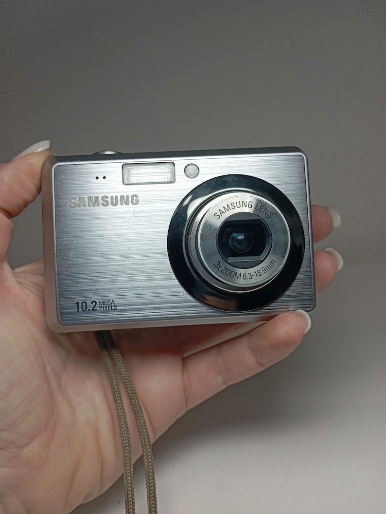 Samsung ES55 Silver 10.2MP Camera - Etsy