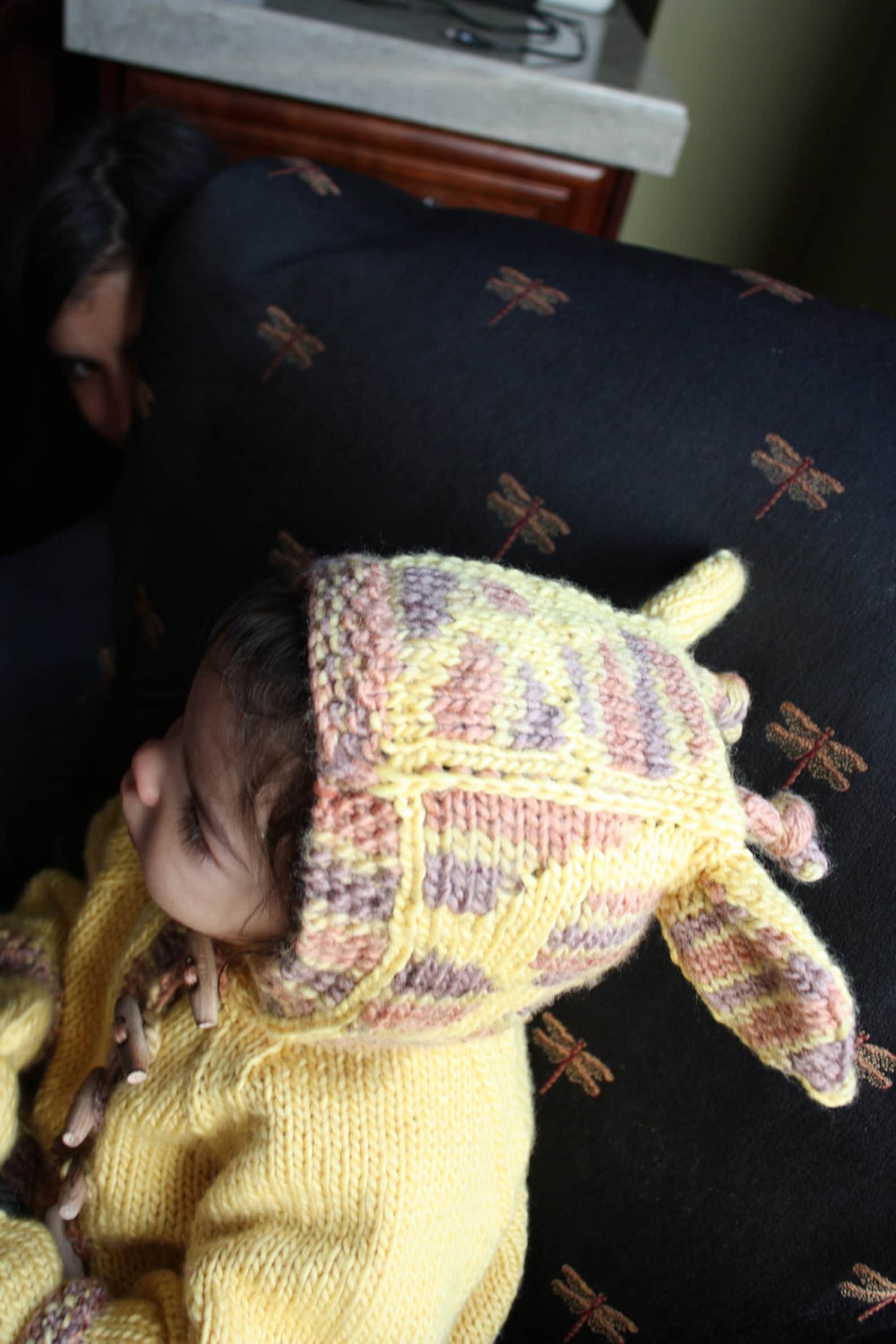 Twiga Hoodie Giraffe Hooded Jacket for Babies/toddlers KNITTING PATTERN ...