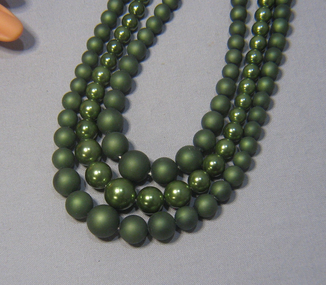 Vintage Three Strand Moss Green Pearl Bead Necklace - Ca 1960's - Etsy