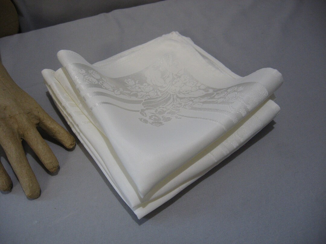 Vintage off White Damask Napkins - Set of 4 - Etsy