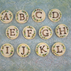 button letters