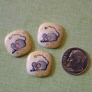Swiss Mouse Button Set of 3 - Etsy