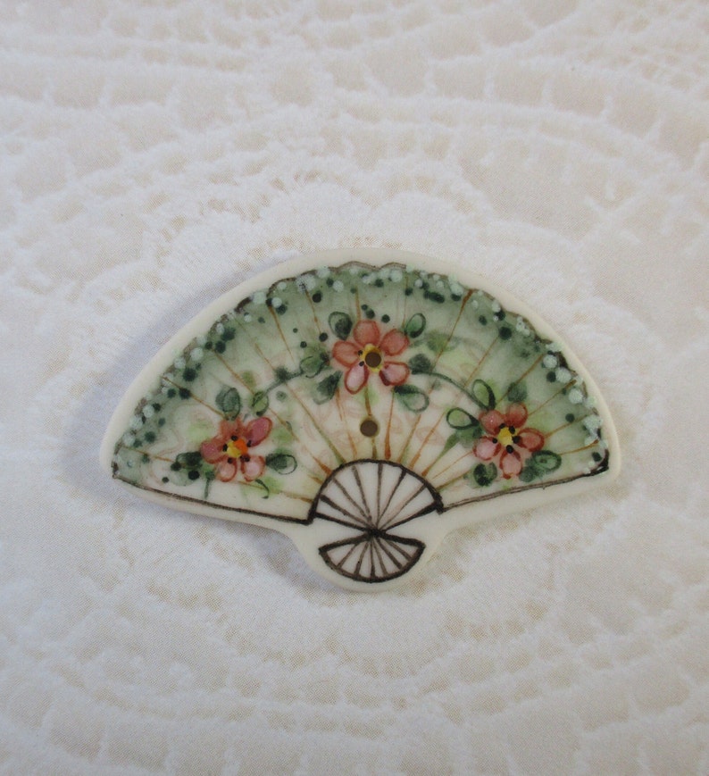 Fan Button - Etsy