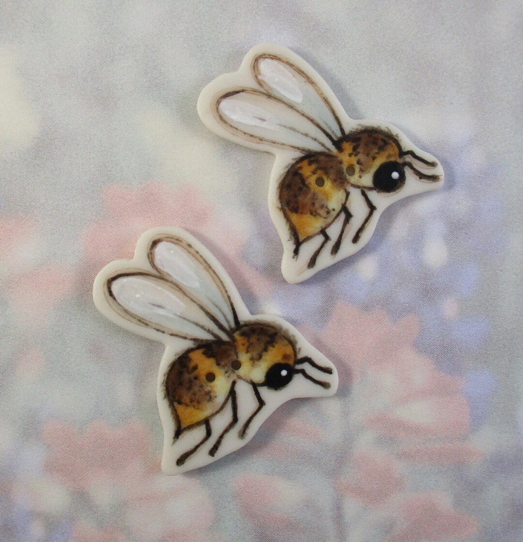 Bee Button Set of 2 - Etsy