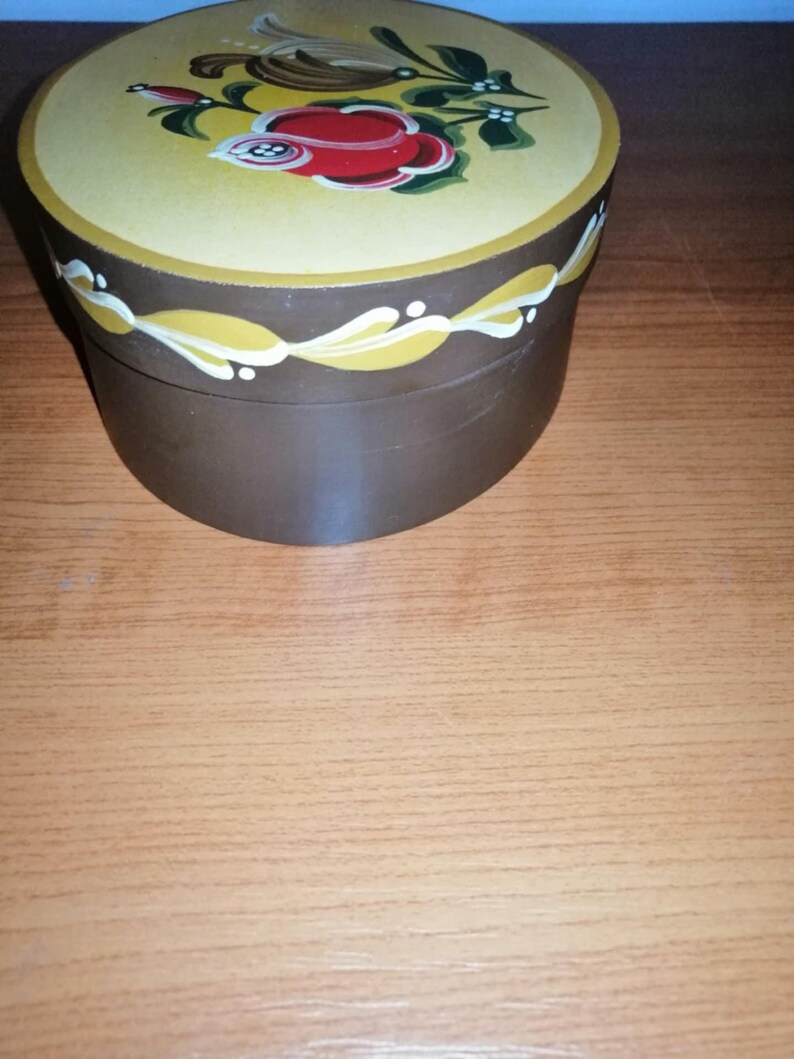 Vintage Wooden Cheese Box Floral Hand Painted Oval Wood Cheese Box ...