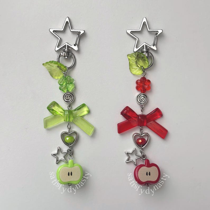 Matching Y2K Apple Keychain: Heisei Retro Cottagecore Juminocore Red ...