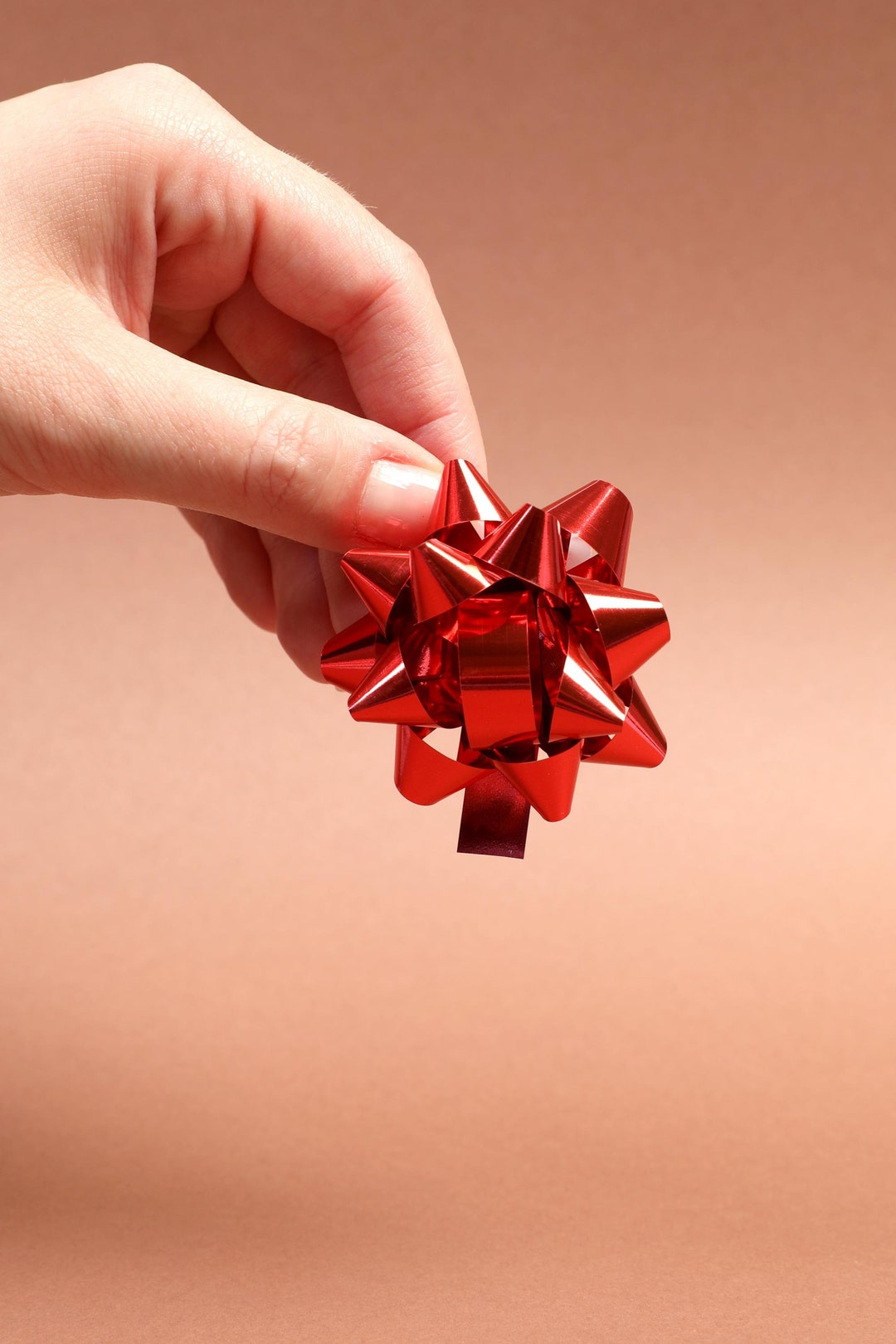 Metallic Gift Bows - Easy Peel and Stick for Valentine's Day ...