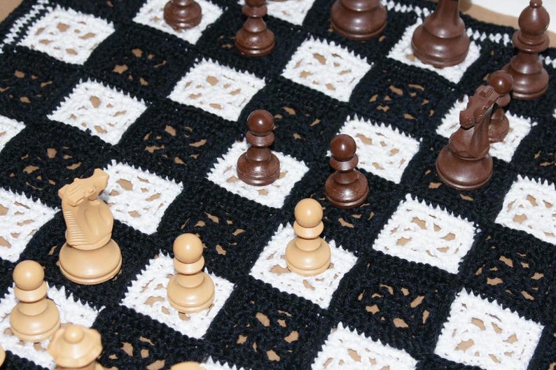 Granny Square Chess Board | Crochet Pattern by Delphinescrochets ...